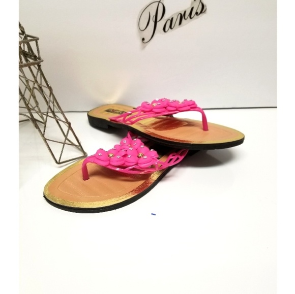 Isabella | Shoes | Nwt Cute Summer Flip Flops Hot Pink With Bling ...